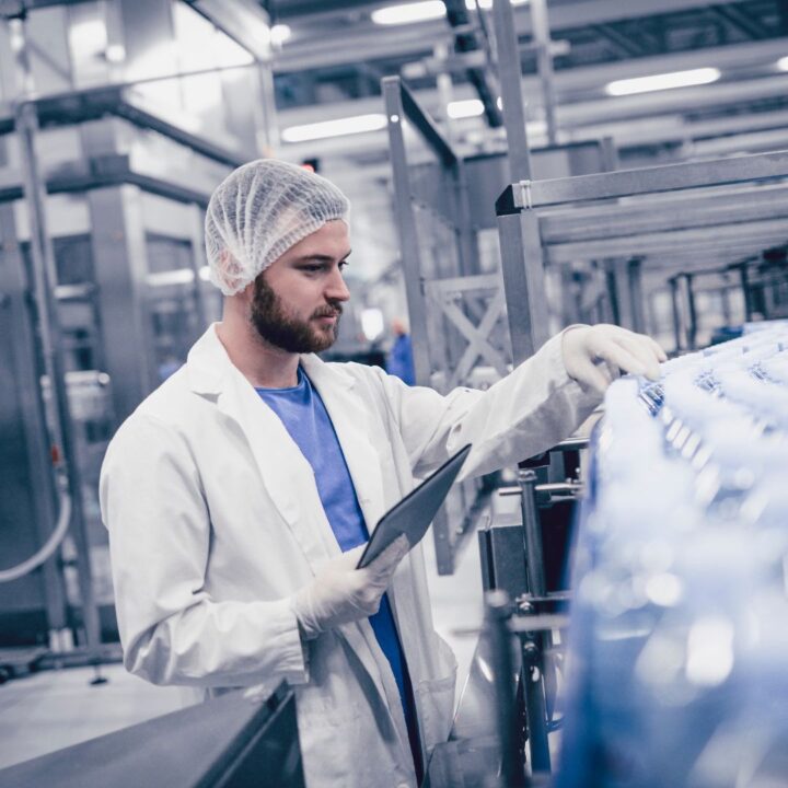 The Importance of Quality Control in Clean Room Packaging - Dynamic 3PL